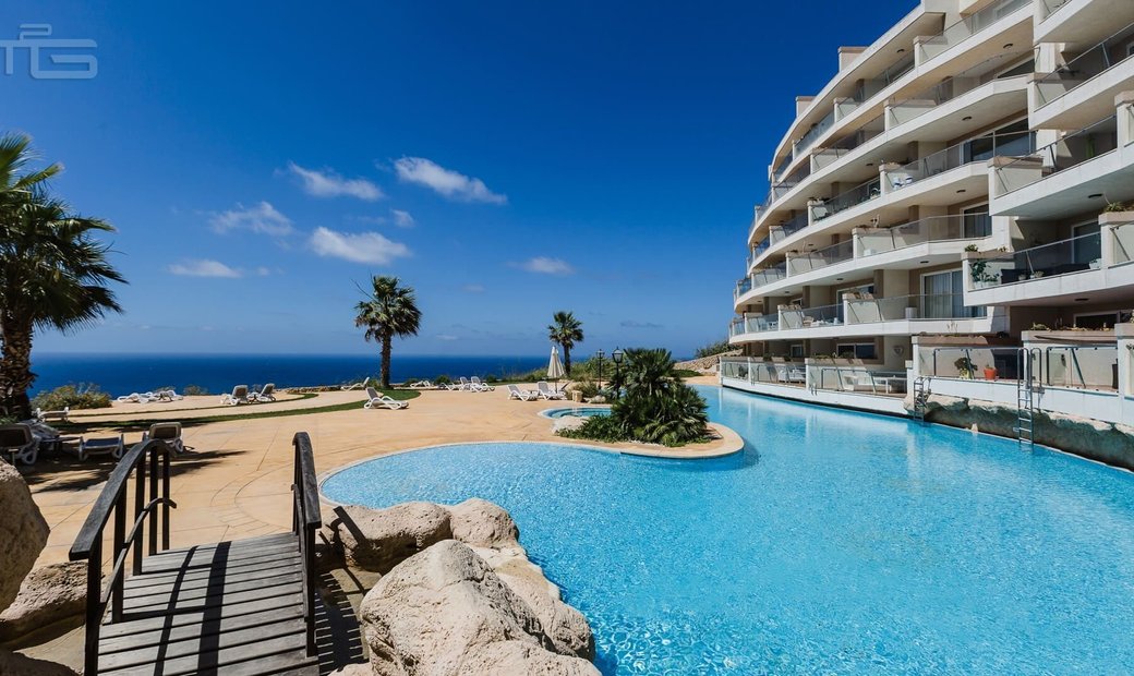 Zeb1020 Exceptionally Located Penthouse With Stunning Sea In Haz Zebbug ...