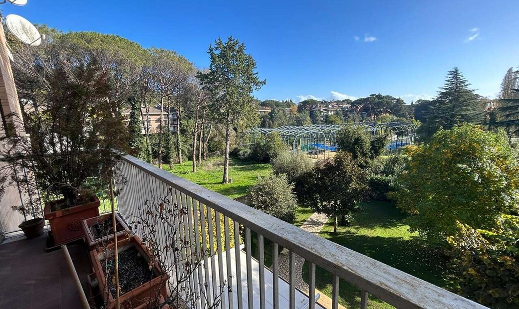 Acqua Traversa Large Living Space In Rome, Lazio, Italy For Sale (13789627)