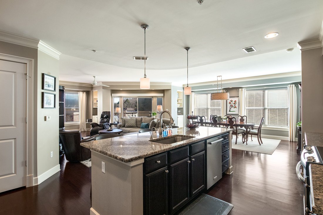 Rare Three Bedroom Unit In The Quietest In Atlanta, Georgia, United ...