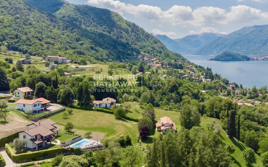 Splendid Detached Villa With Pool And Garden In Bellagio, En Bellagio ...