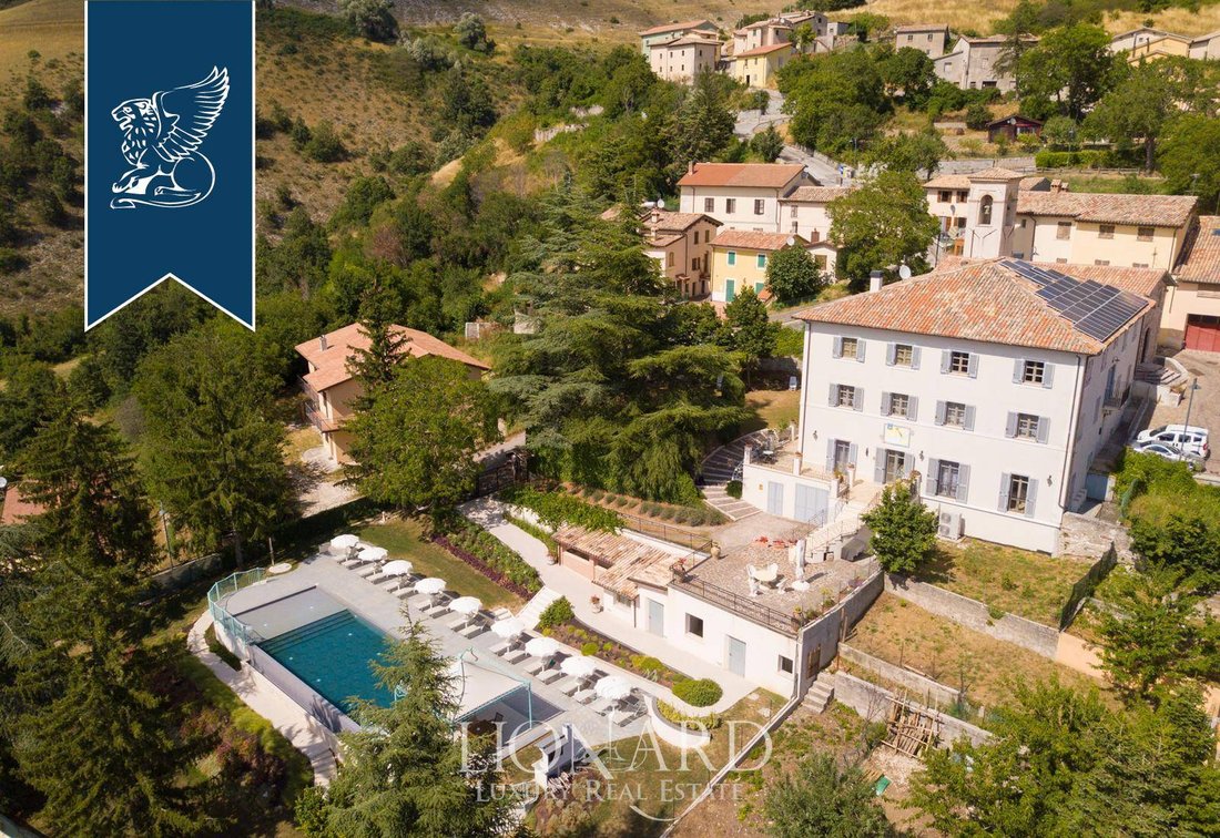 Neoclassic Villa With A Pool In The Heart Of Marche Mountains In Marche ...