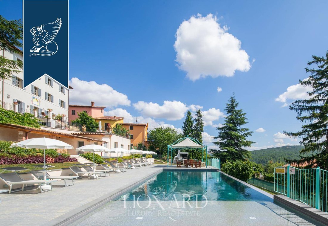 Neoclassic Villa With A Pool In The Heart Of Marche Mountains In Marche ...