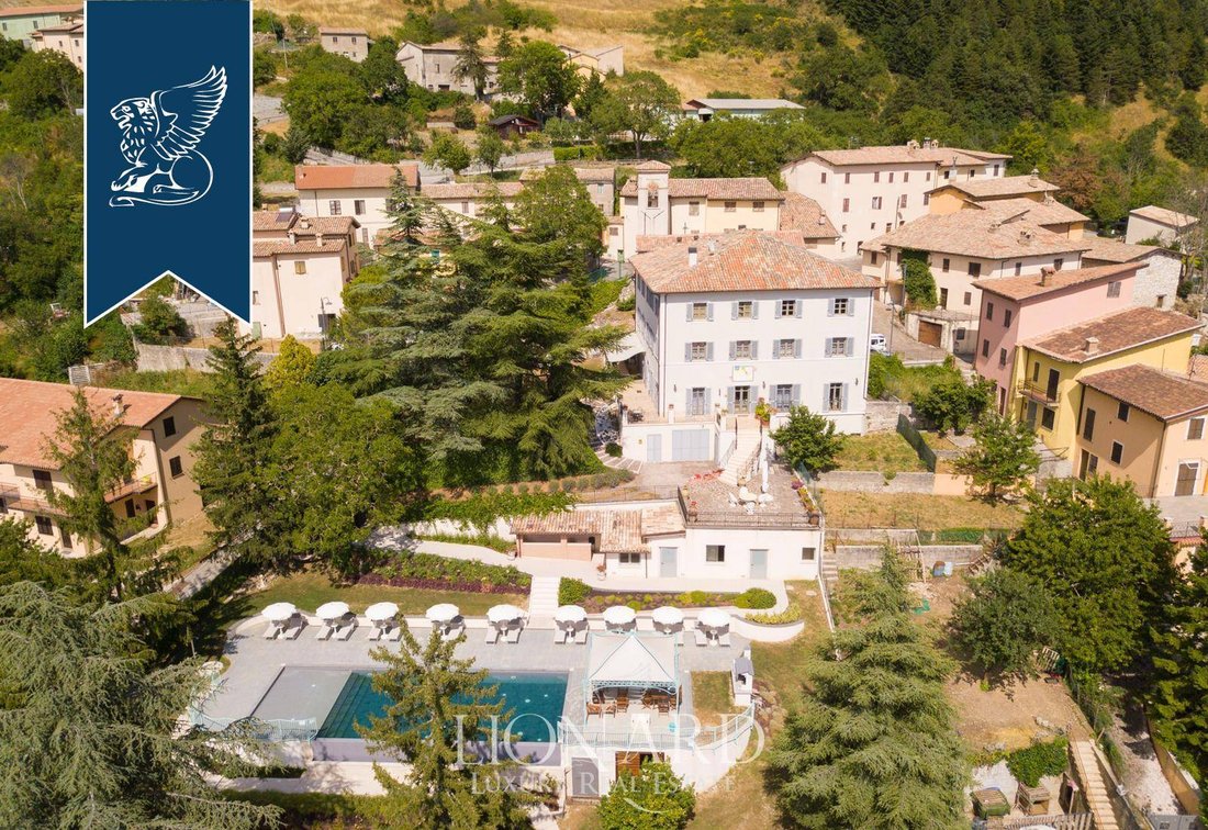 Neoclassic Villa With A Pool In The Heart Of Marche Mountains In Marche ...