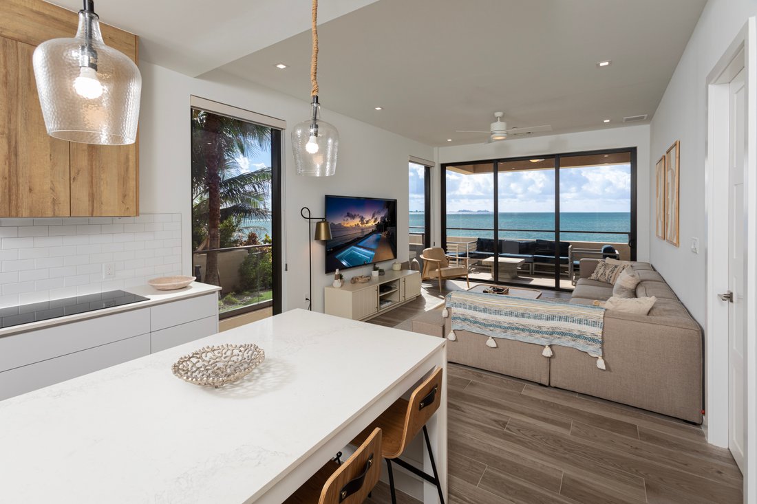 Expansive Oceanfront Condo With Epic In West Bay, West Bay, Cayman ...