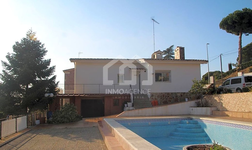 Mataró Villa In Mataró, Catalonia, Spain For Sale (13629560)