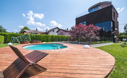 Luxury homes for sale in Kloštar Ivanic, Zagreb County, Croatia ...