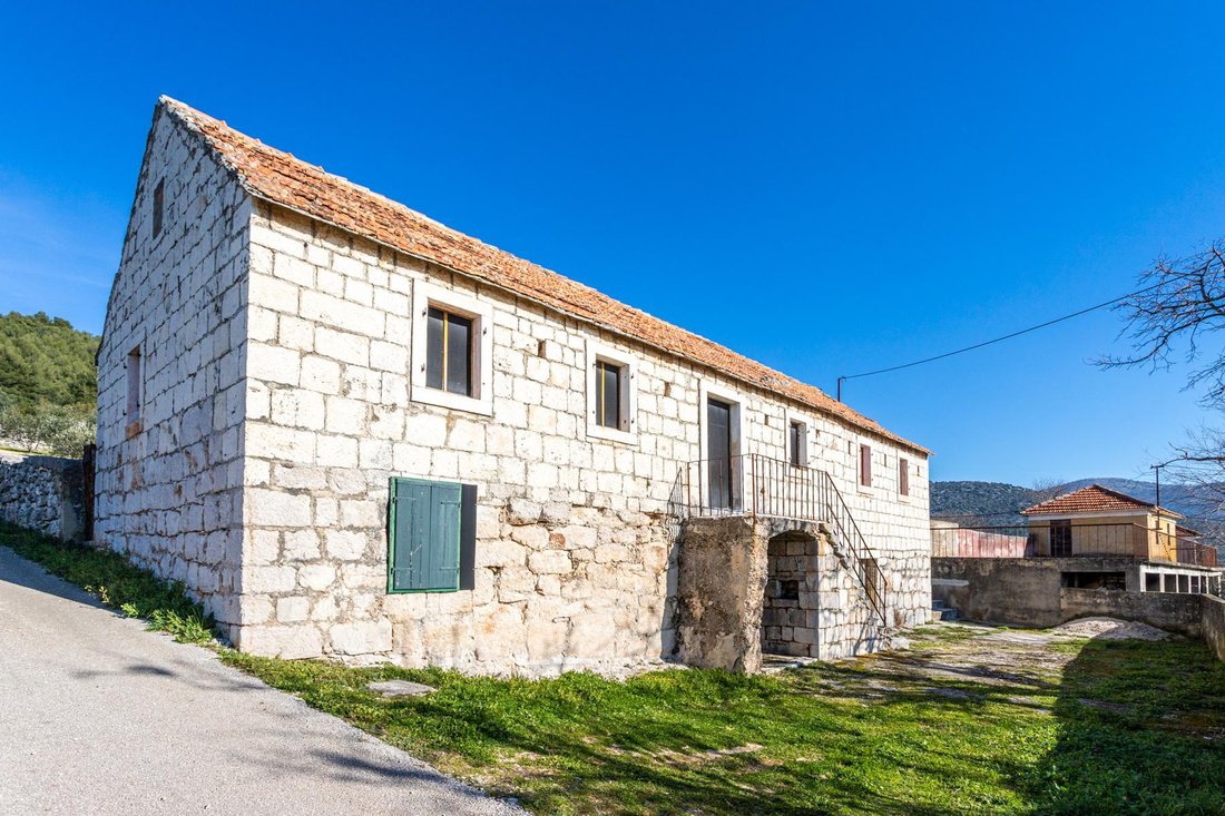 Trogir An Authentic Dalmatian In Vrsine, Split Dalmatia County, Croatia ...