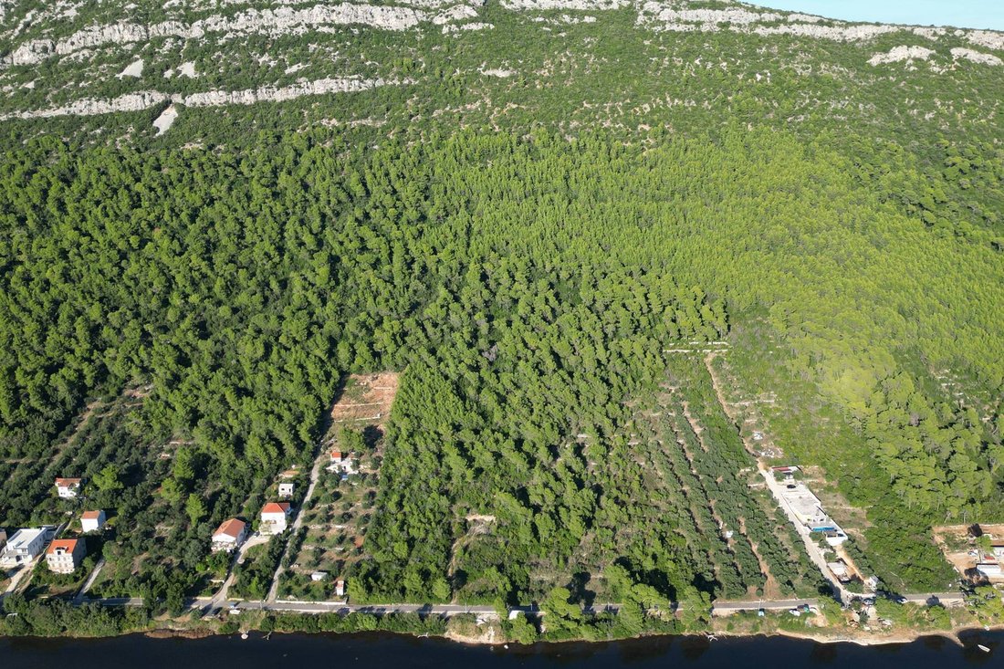 Ston, Land First Line To The Sea In Ston, Dubrovnik Neretva County ...