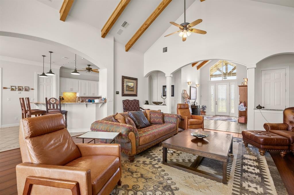 Farm/Ranch Elgin In Elgin, Texas, United States For Sale (13813085)