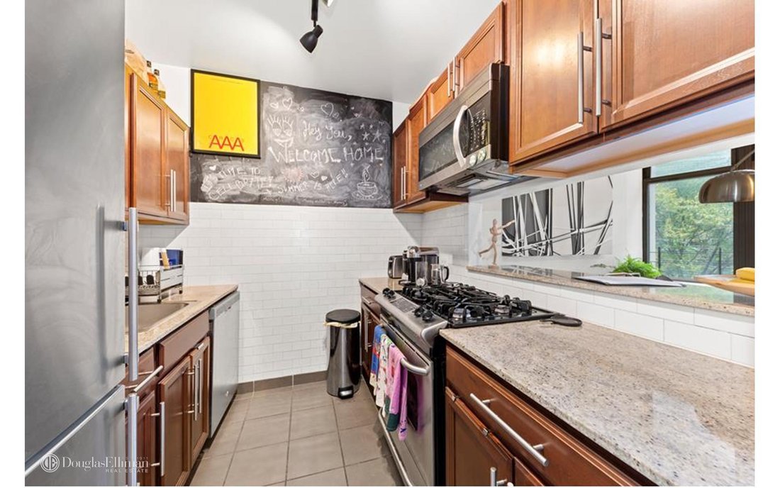 Condo New York In New York, New York, United States For Sale (13813037)