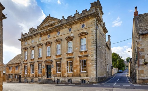 Luxury homes with terrace for sale in West End, Burford, England ...