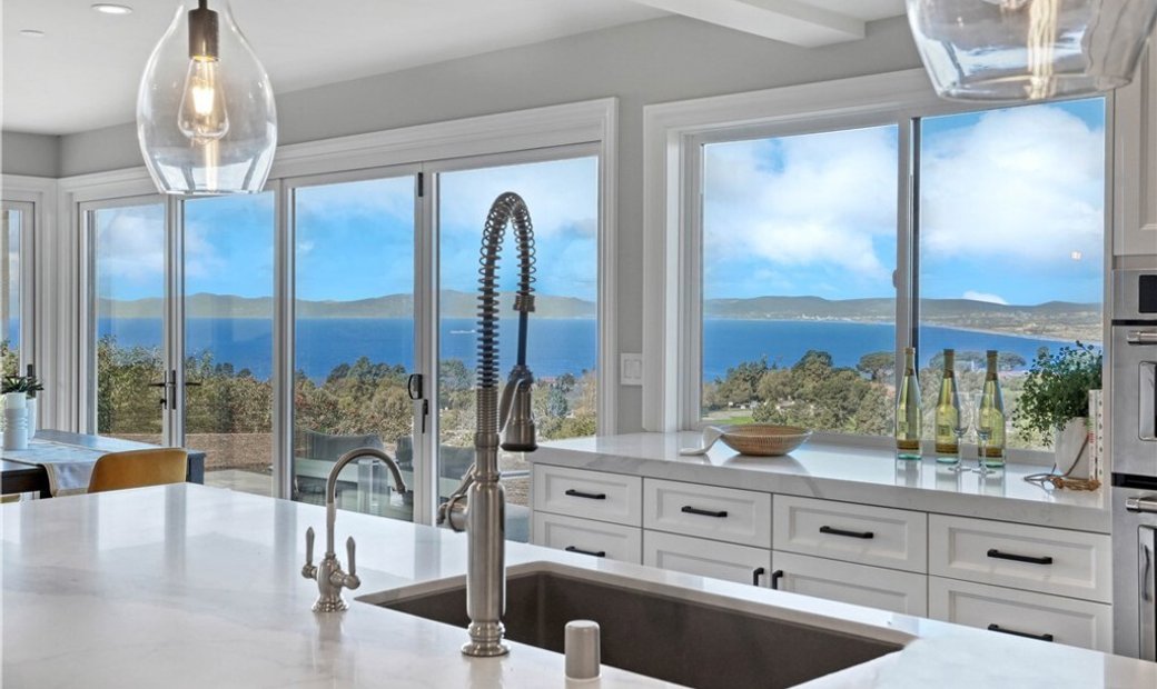 Bluff Top Modern In Rolling Hills Estates, California, United States ...