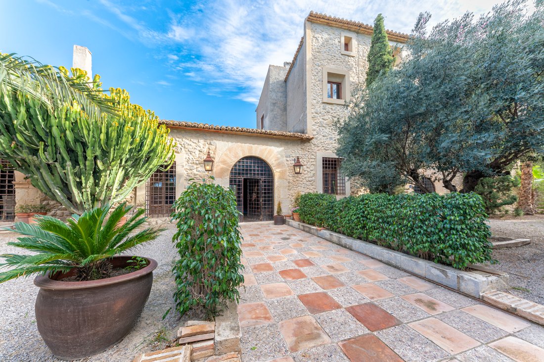 Charming 17th Century Mansion With A In Mutxamel, Valencian Community ...