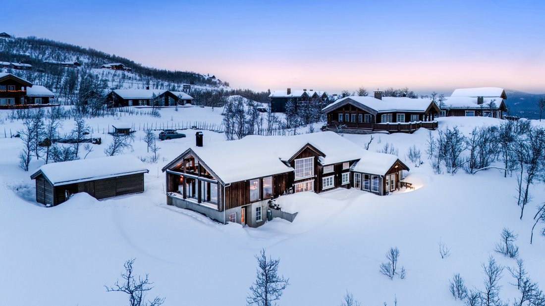 Unique, Spacious, And Luxurious Family Cabin In Beitostølen, Innlandet ...