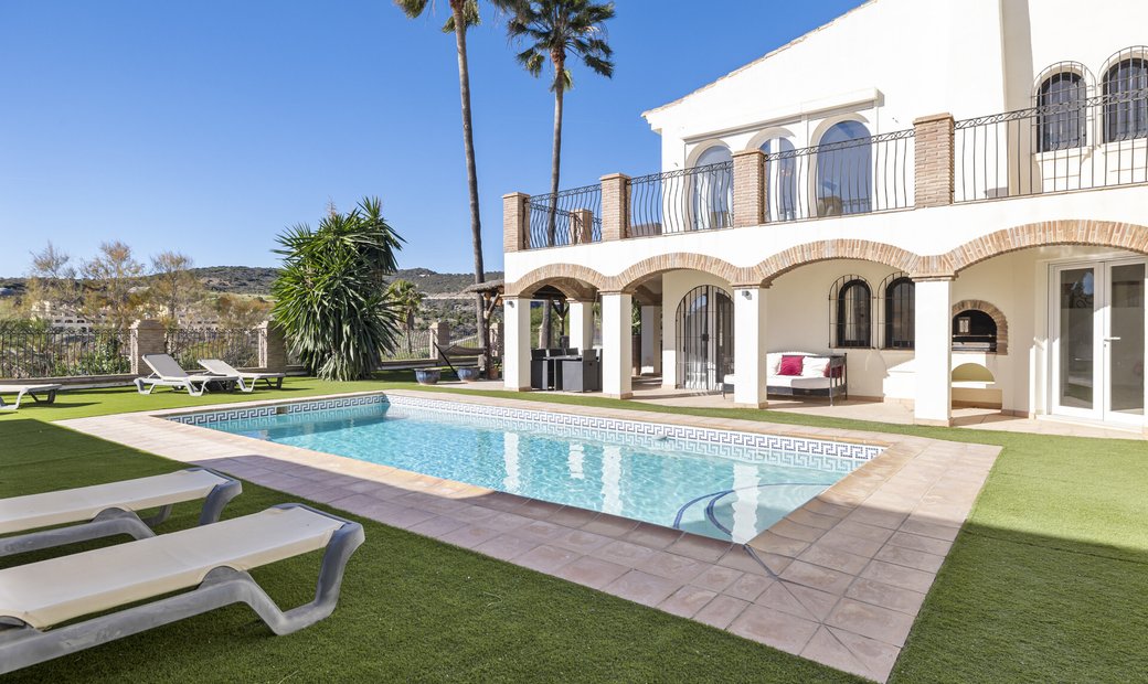 Beautiful Villa, Well Maintained, In Valle Romano In Estepona ...