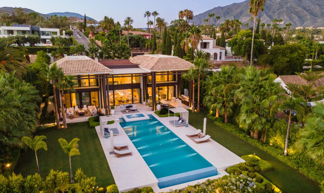 Six Bedroom Luxury Golf View Villa In In Nueva Andalucia, Marbella ...