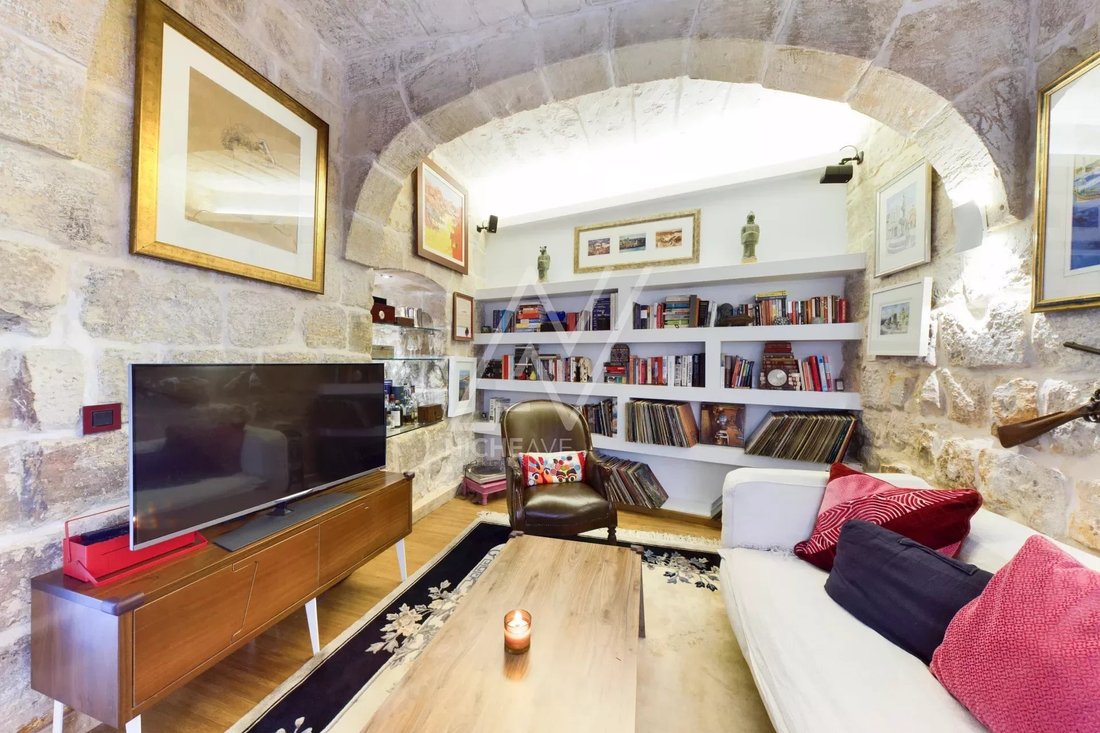 Stunning House In The Charming Gharghur Village In ħal Għargħur, Malta ...