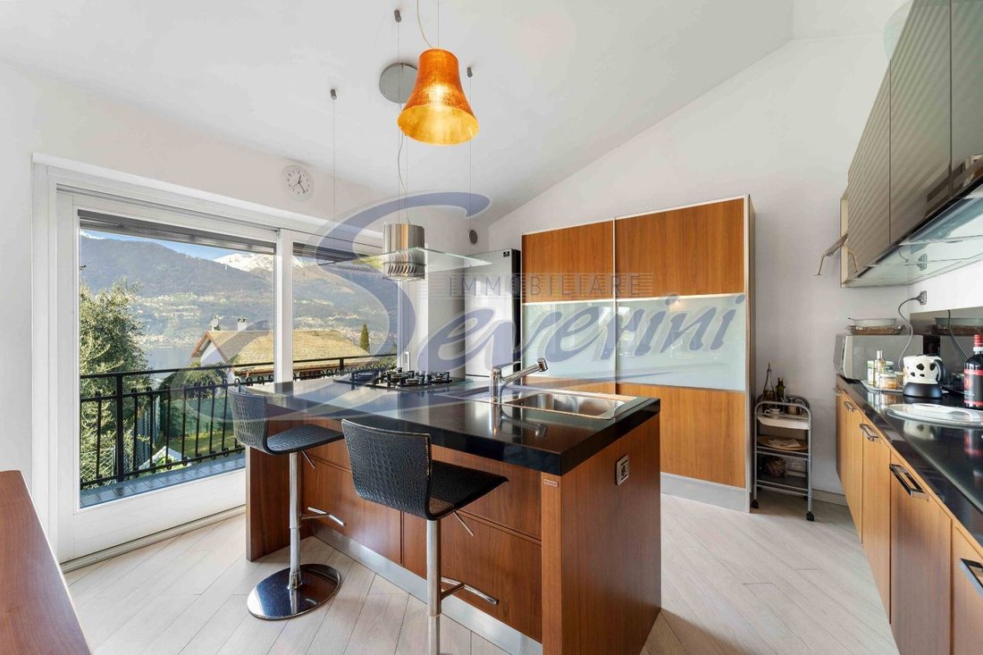 Villa In Vendita A Colico In Colico Piano, Lombardy, Italy For Sale ...