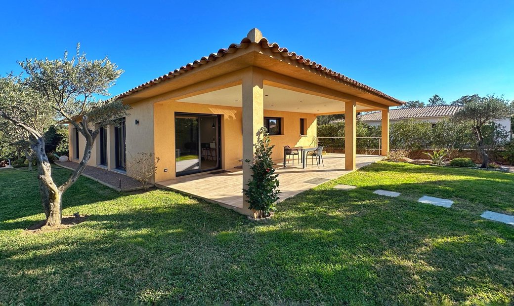 Casa T4 De 125m2 Cerca De Porto Vecchio En Porto Vecchio, Córcega ...