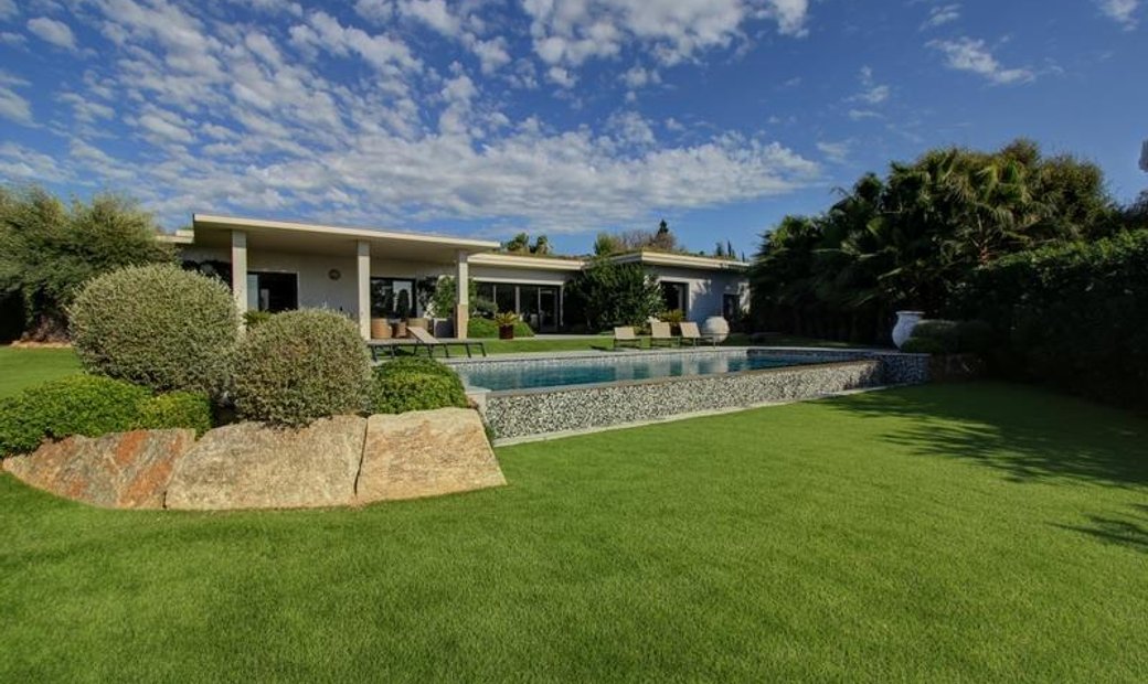 Luxurious Single Story Villa In Grimaud, Provence Alpes Côte D'azur ...