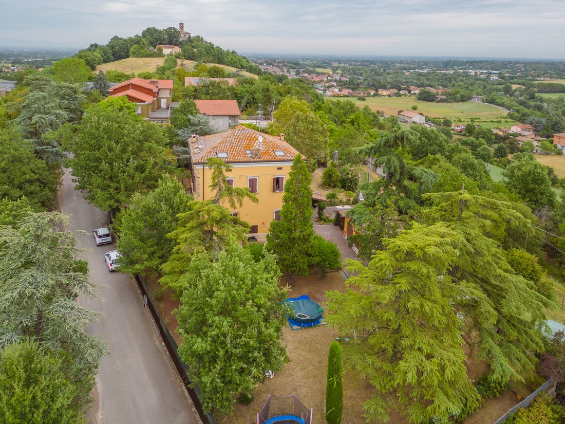 Spectacular House With A In Quattro Castella, Emilia Romagna, Italy For ...