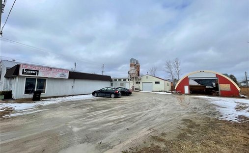 Luxury homes for sale in Stayner, Ontario, Canada | JamesEdition