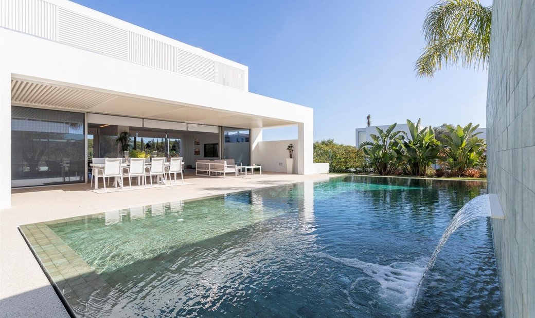 Contemporary 5 Bedroom Villa In Vilamoura Perfect In Faro, Algarve ...