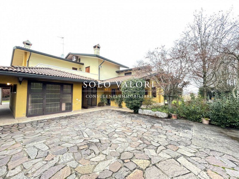 Single Villa – Resana District Ref. C275 In Resana, Veneto, Italy For ...