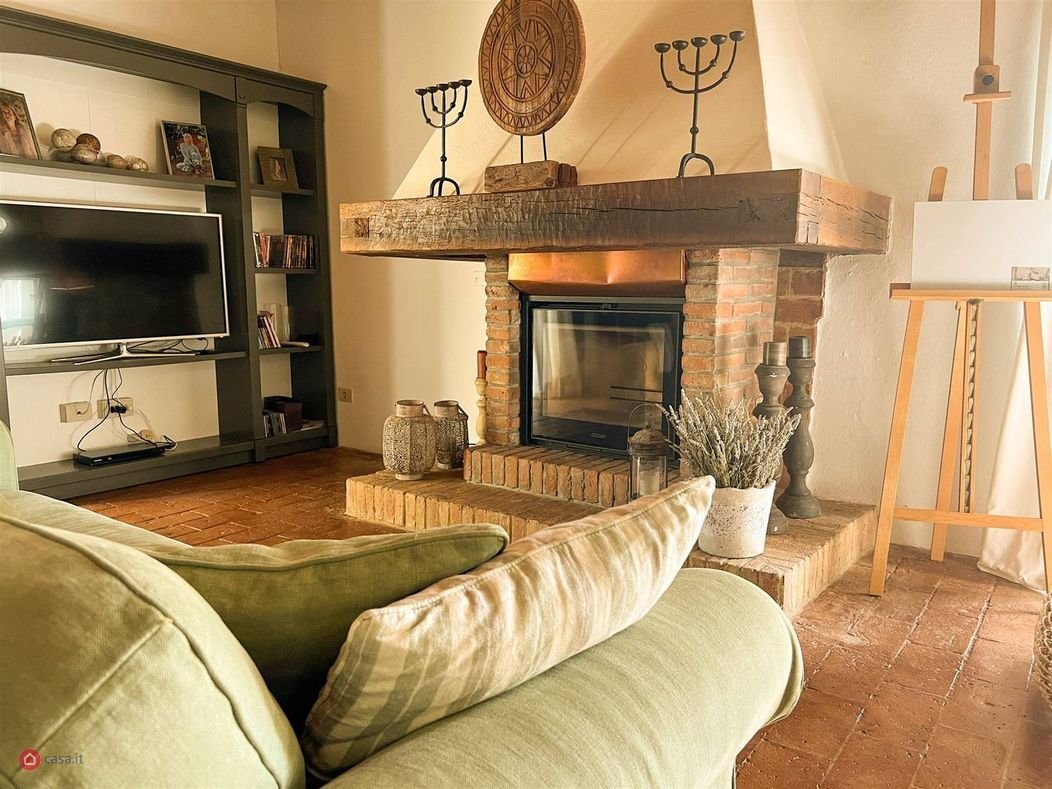 Villa Guardia In San Vincenzo, Tuscany, Italy For Sale (13882334)