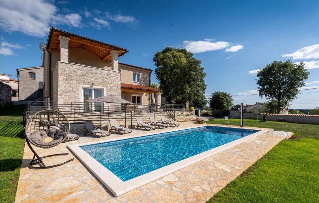Porec House In Poreč, Istria County, Croatia For Sale (13883909)