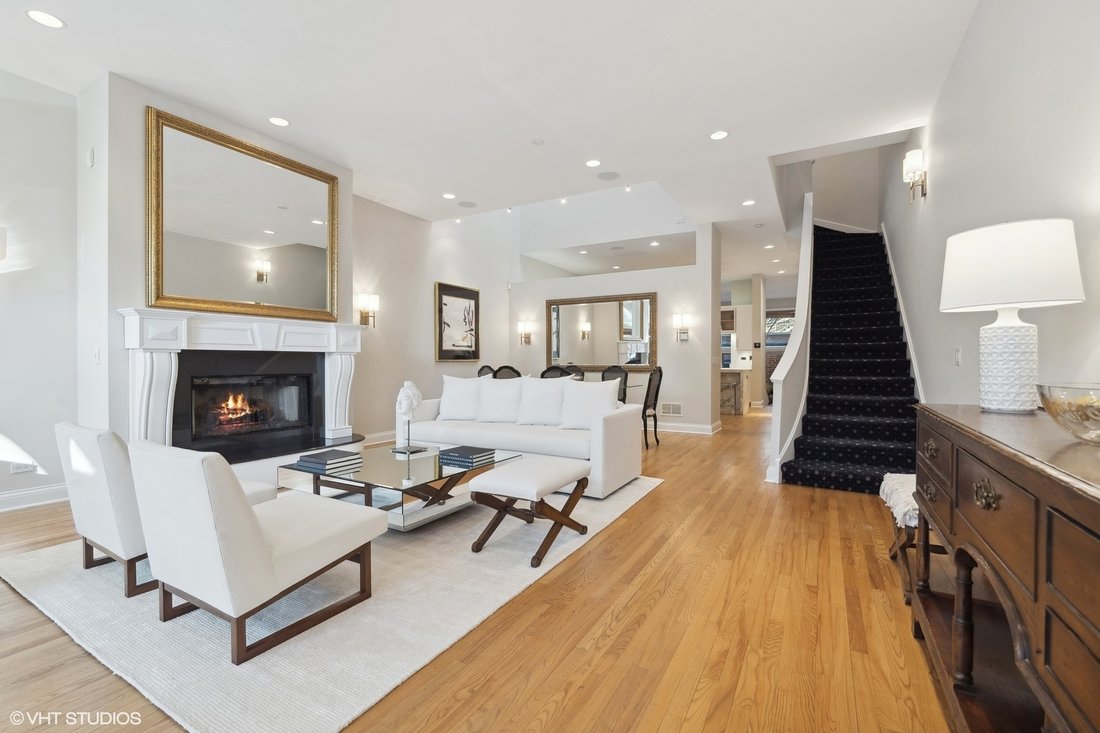 2137 N Dayton Street In Chicago, Illinois, United States For Sale ...