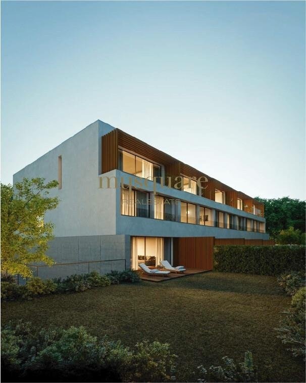 Porto Terraced House In Porto, Porto District, Portugal For Sale (12890146)