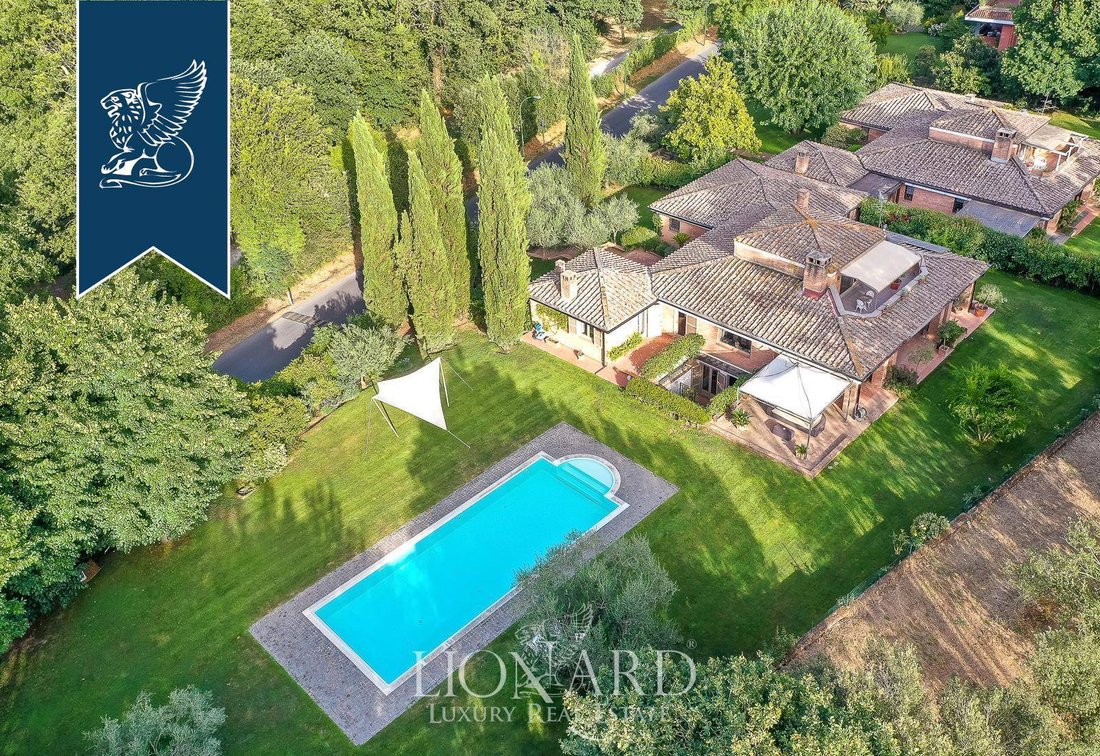 Stunning Villa With Pool In Rome's Olgiata Area In Rome, Lazio, Italy ...