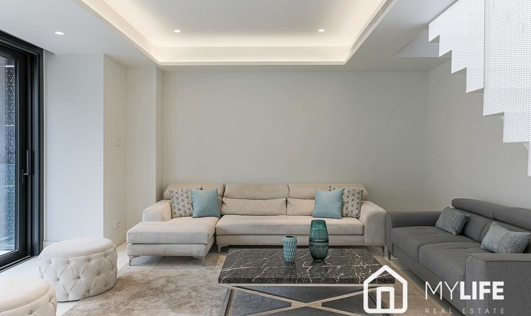 Barcelona Penthouse In Barcelona, Catalonia, Spain For Sale (13897186)