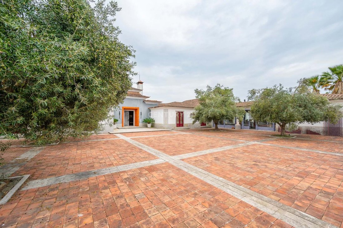 Homestead In São Lourenço, Algarve, Portugal For Sale (13894463)