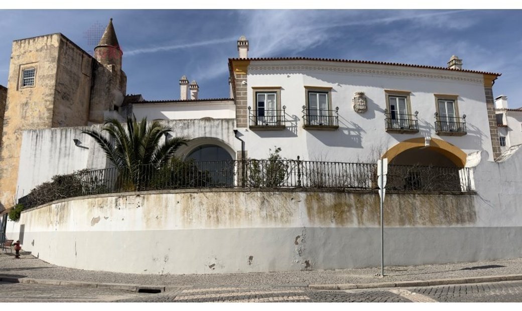 Building Of Sublime Architecture For Sale In In Evora, évora District ...