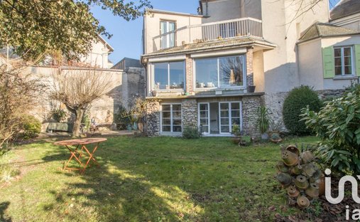 Luxury homes for sale in Meaux, Île-de-France, France | JamesEdition