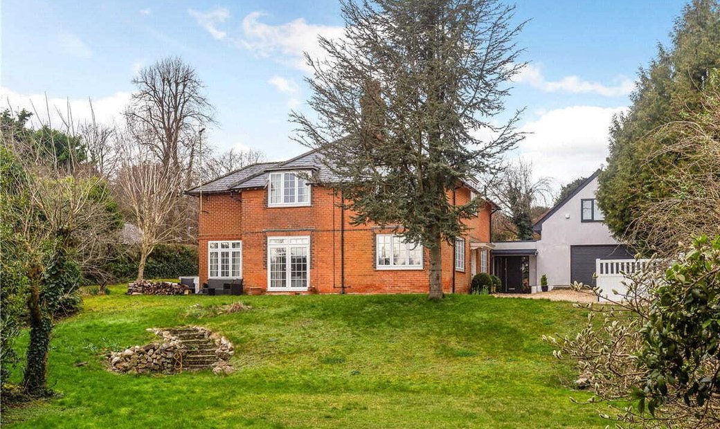 Cross Lane, Marlborough Sn8 In Marlborough, England, United Kingdom For ...