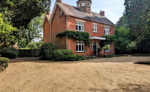 Luxury homes for sale in Lingfield, England, United Kingdom | JamesEdition