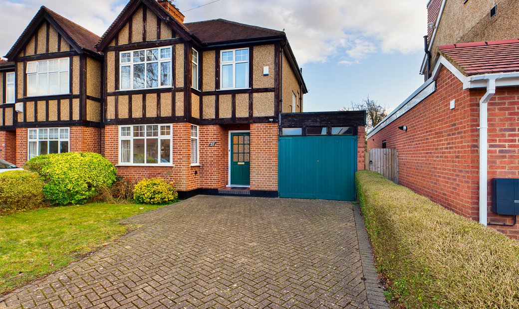 House, Meadow Way, Ruislip In Ruislip, England, United Kingdom For Sale ...