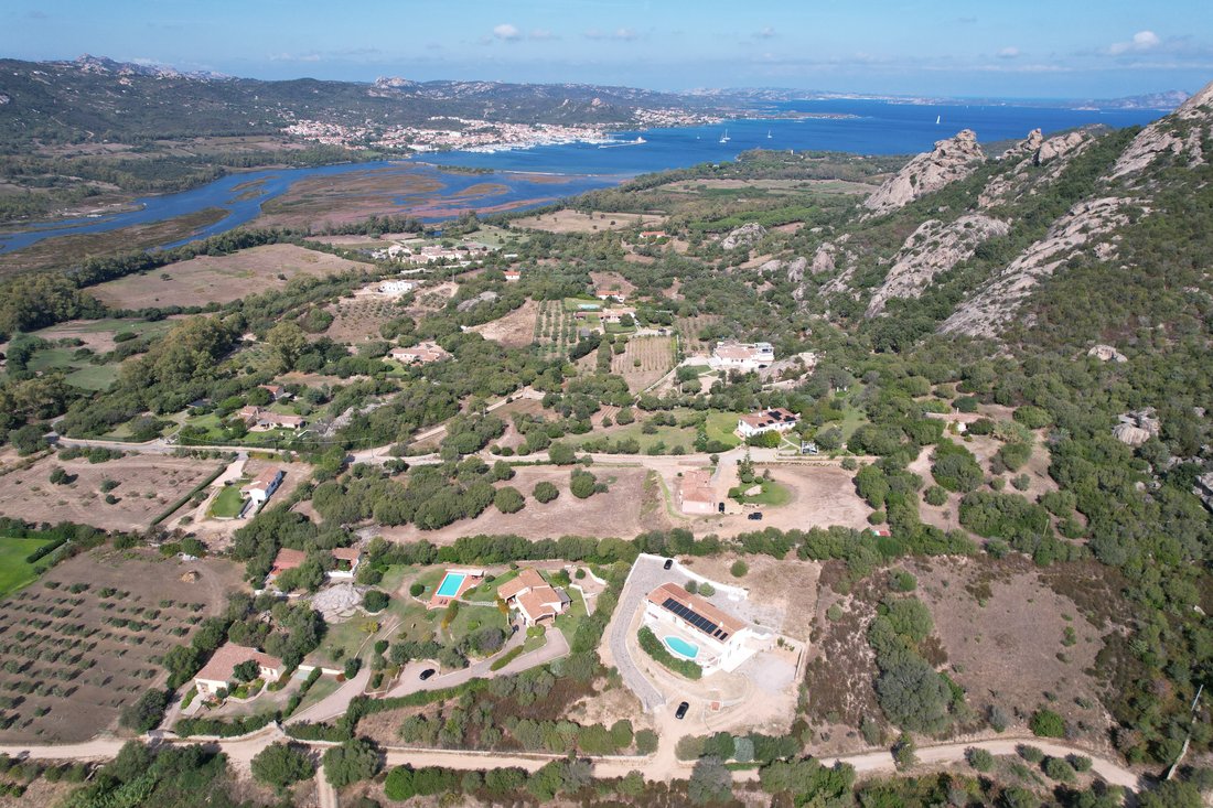 Brand New Country Villa Villa Lilium Baja In Baja Sardinia, Sardinia ...