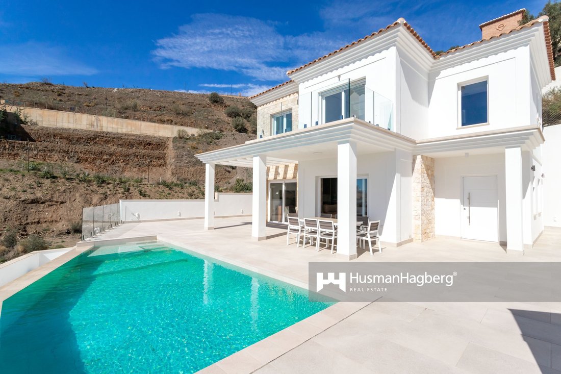 Torrox Villa In Torrox, Andalusia, Spain For Sale (13920782)