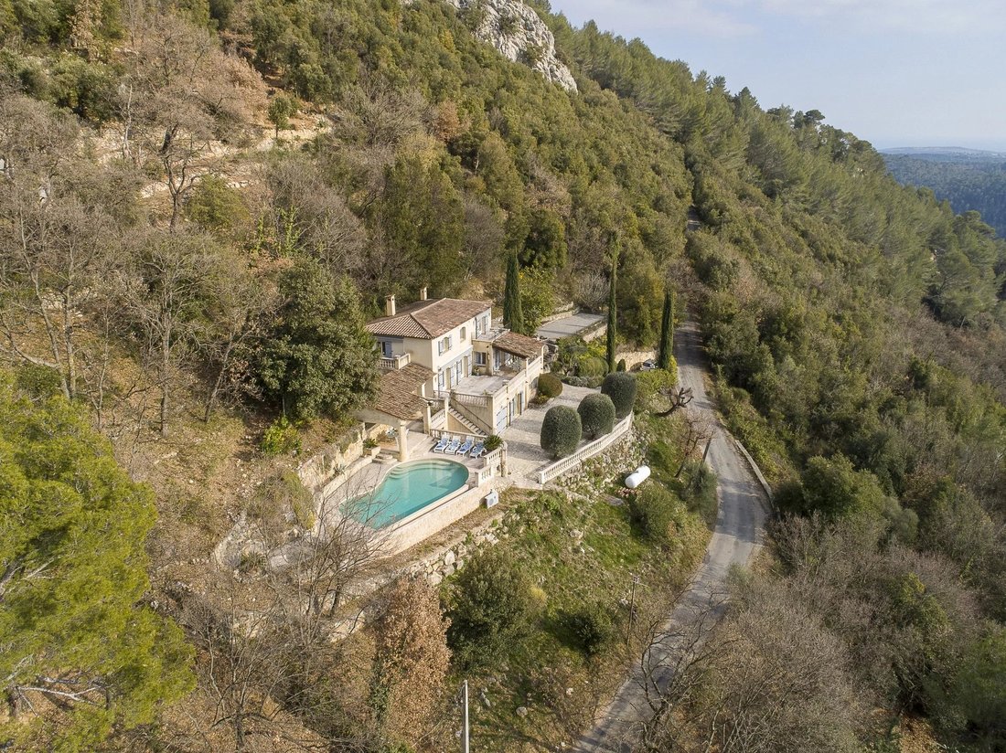 Beautiful House With In Tourrettes Sur Loup, Provence Alpes Côte D'azur ...