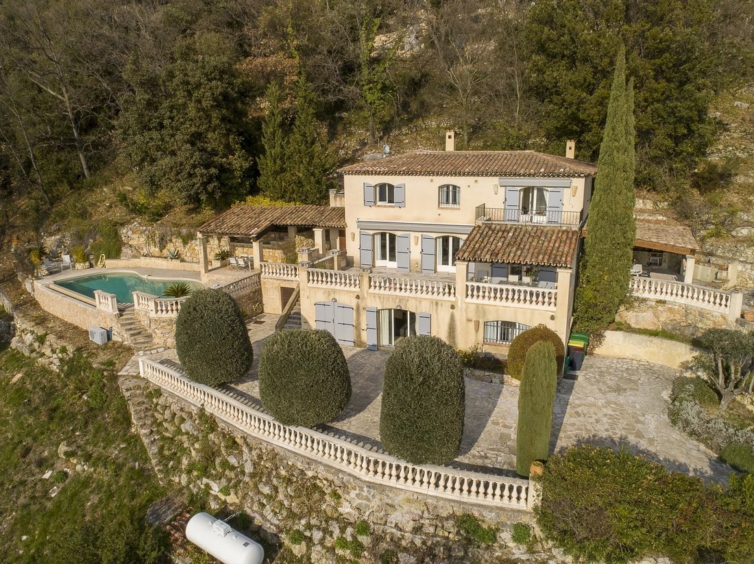 Beautiful House With In Tourrettes Sur Loup, Provence Alpes Côte D'azur ...