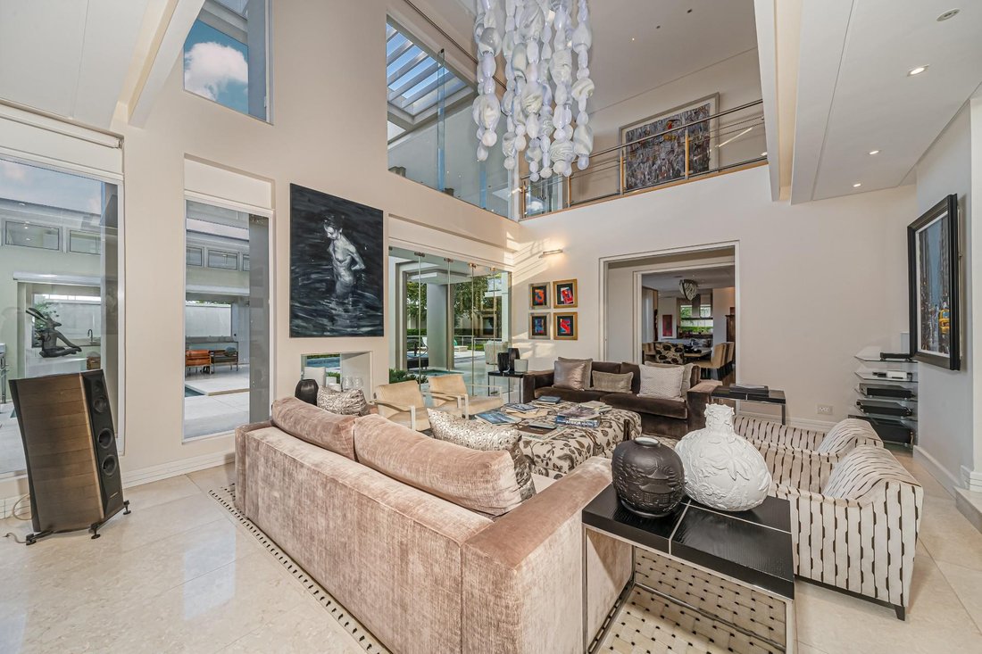 House Sandton In Sandton, Gauteng, South Africa For Sale (13930338)