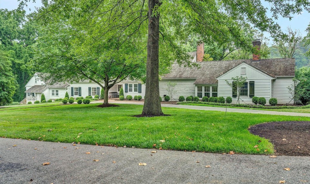 The Tayloe Rogers Home A Rare In Cave Spring, Virginia, United States ...