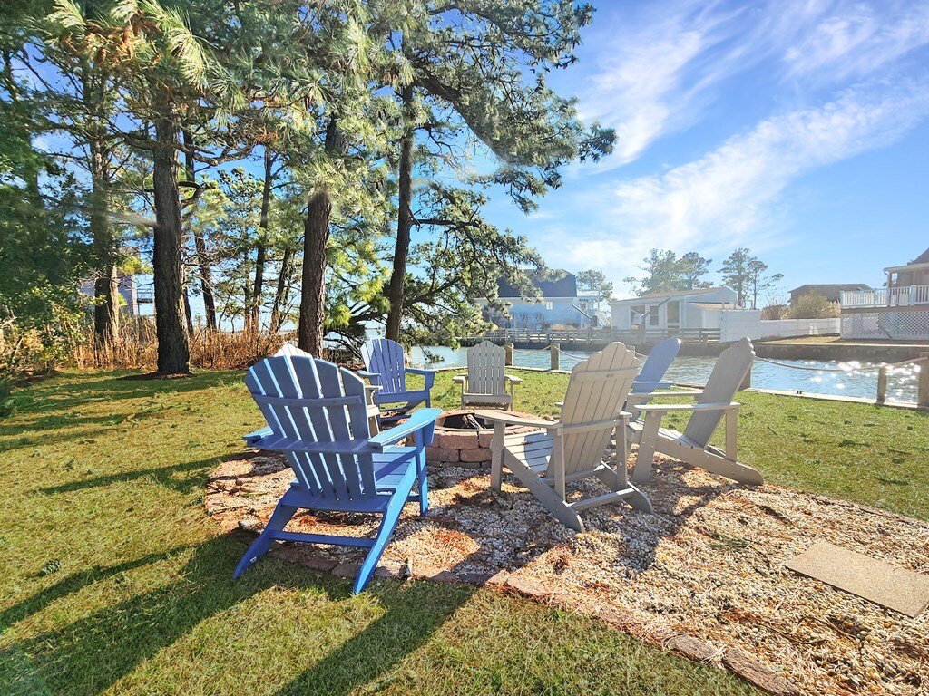 Beautiful Waterfront Home With Coastal In Chincoteague, Virginia ...