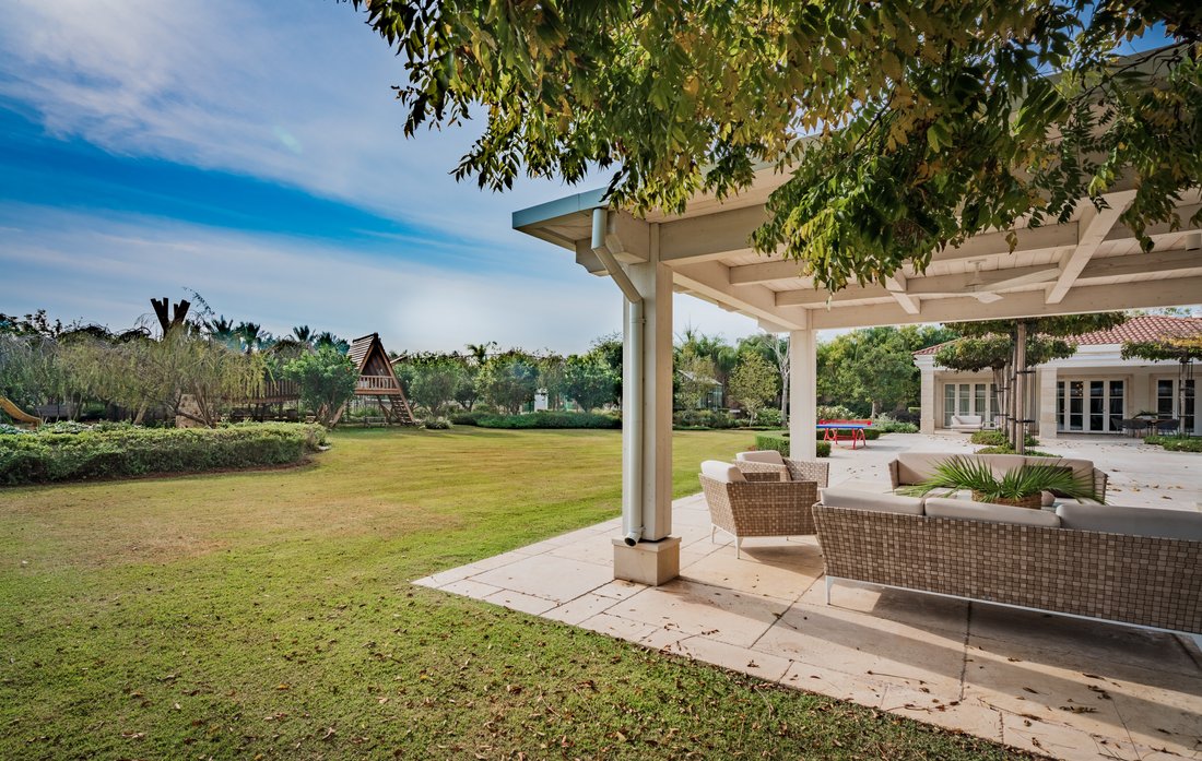 Ultra Luxurious Mega Mansion In Batzra, Center District, Israel For ...