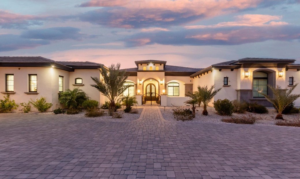 Custom Homes In Gilbert, Arizona, United States For Sale (13941286)