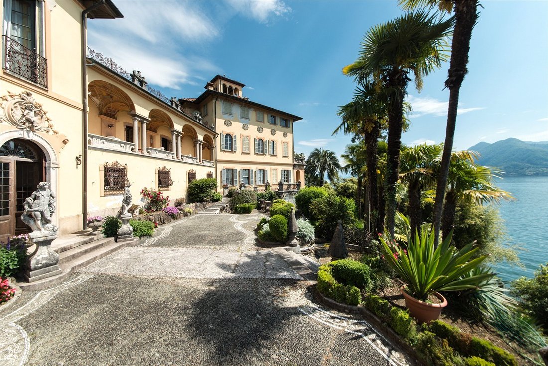 Lakefront Villa, Pallanza, Verbania, Lake Maggiore In Pallanza ...